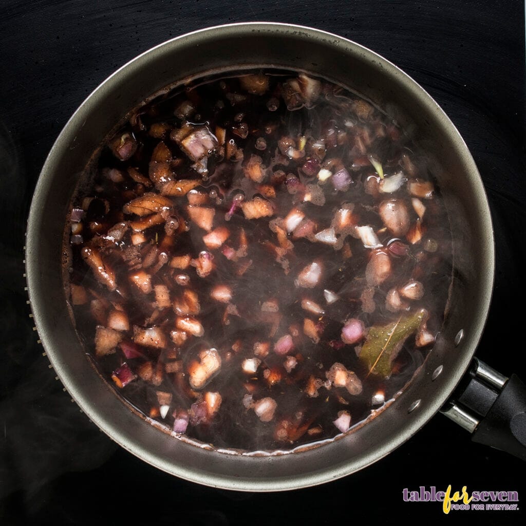 Gordon Ramsay Red Wine Jus - Table for Seven